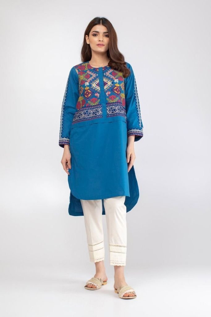 New Winter Kurtis Designs in Pakistan 2021-2022 for women
