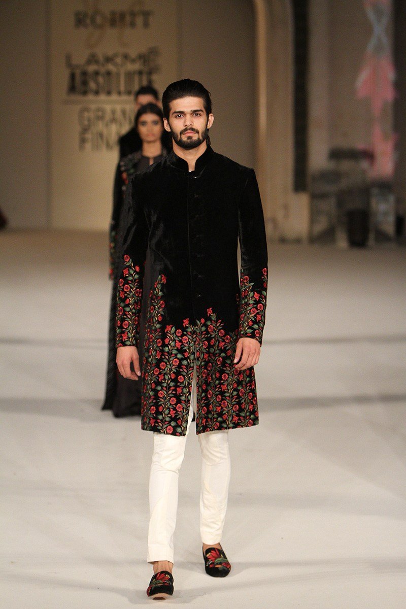 Trending Pakistani Sherwani Designs for Groom 2020 - Stylostreet