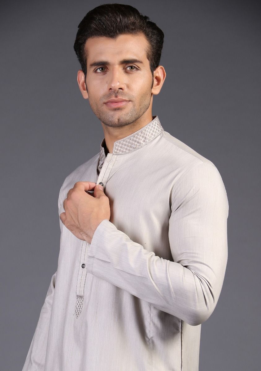 Amir Adnan Azadi Sale 60% off on Gents Wear 2020