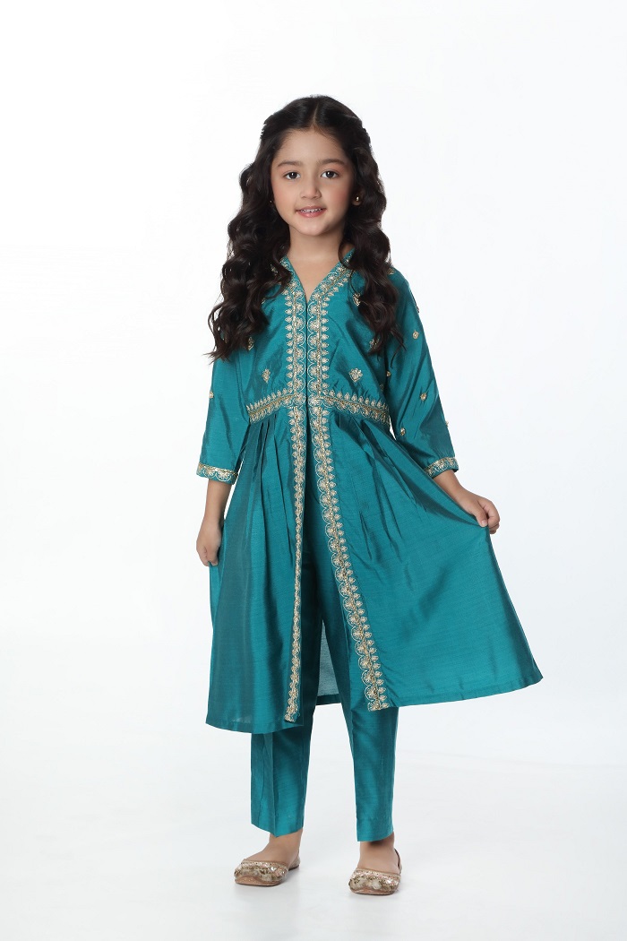 Minnie Minors Sale 2026 Flat 50% Off On Kids Wear